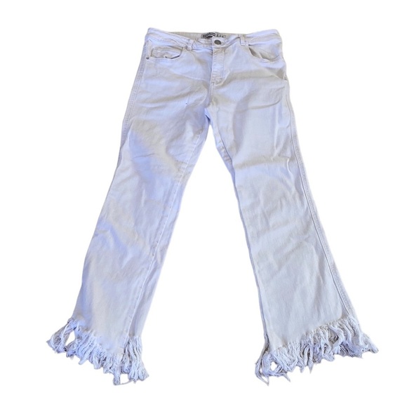 Zara | Jeans | Zara Basic White Fringe Frayed Hem Denim Flare And Frill ...